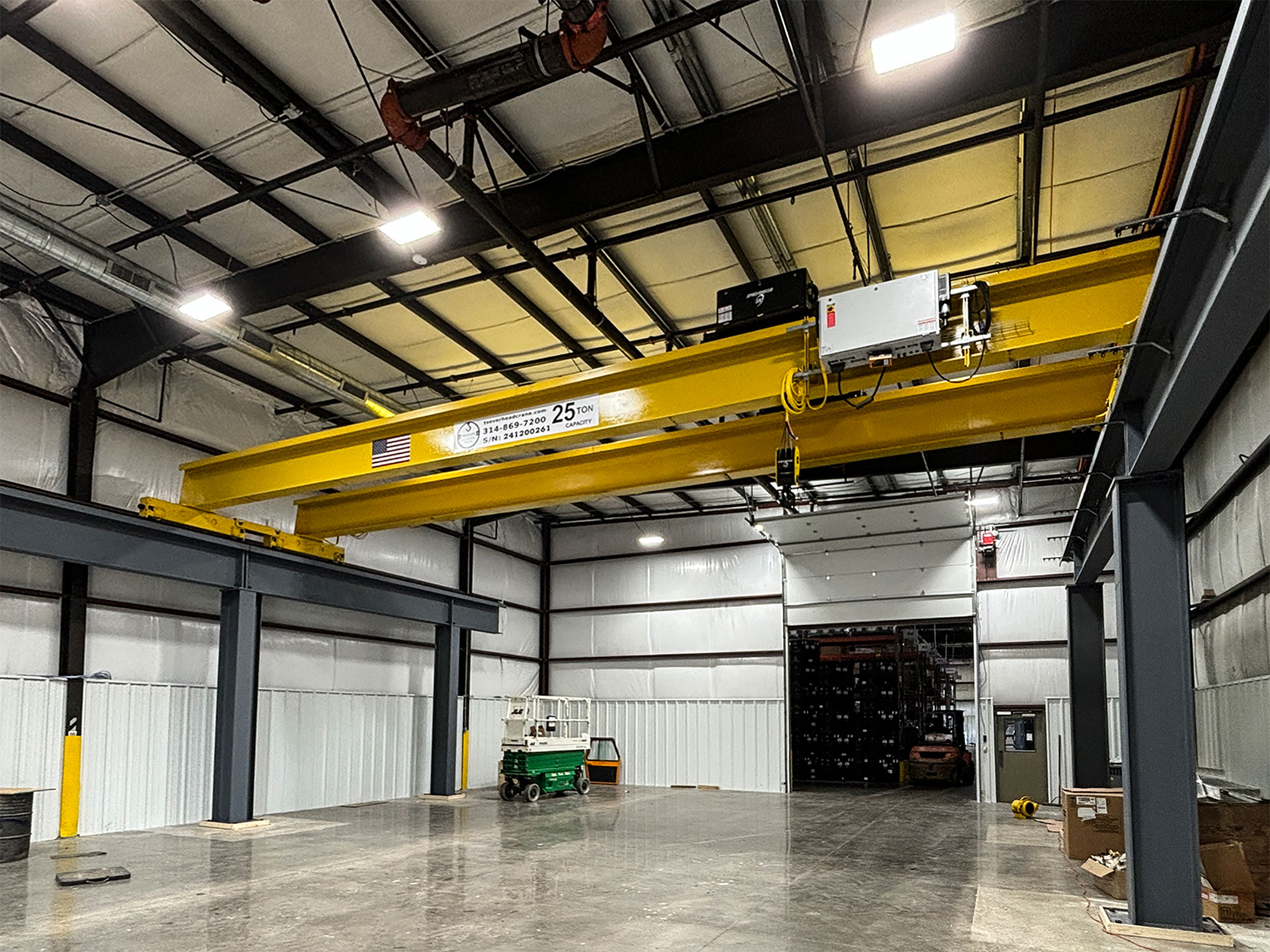 Indoor vs. Outdoor Bridge Cranes: Which One is Right for You? - Slkjcrane