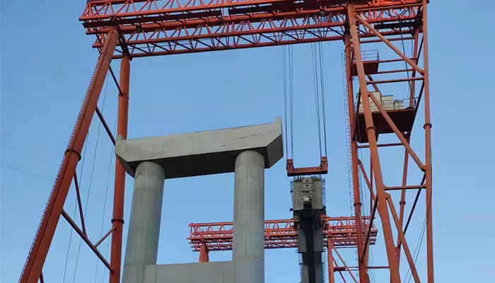Gantry Cranes in Bridge Construction | Heavy Duty Crane Installation ...